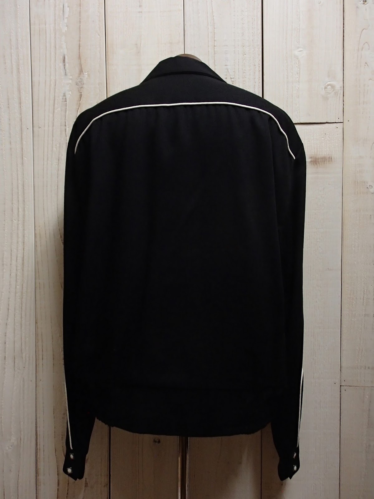 LITTLE REATA: 1950's Black & White Piping Acetate Rayon Western Blouson