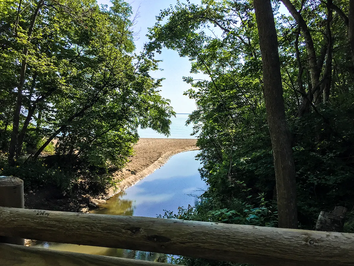 Hiking the Seven Bridges Trail in South Milwaukee