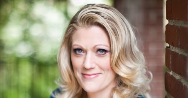 Query.Sign.Submit. with Bethany Crandell ~ I Write for Apples