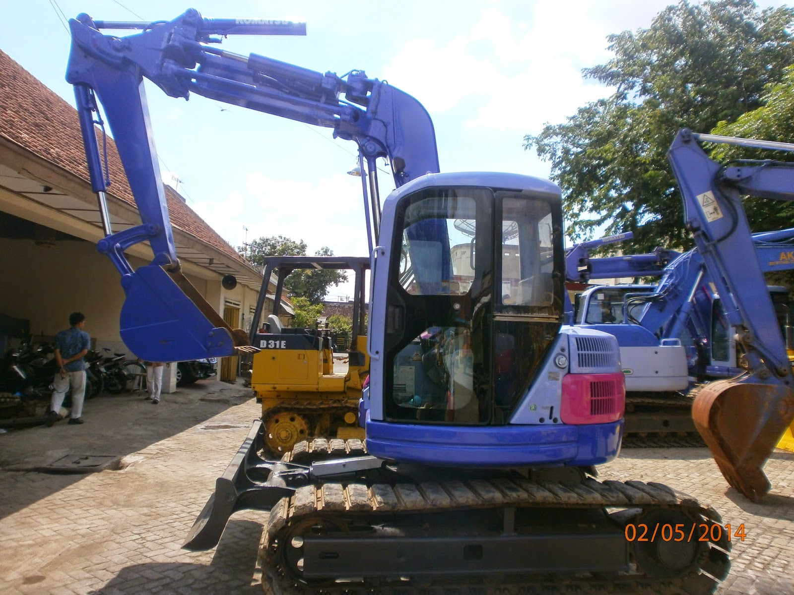Excavator PC 75 UU - 2 Tahun 2014 ~ Toko Alat Berat Surabaya