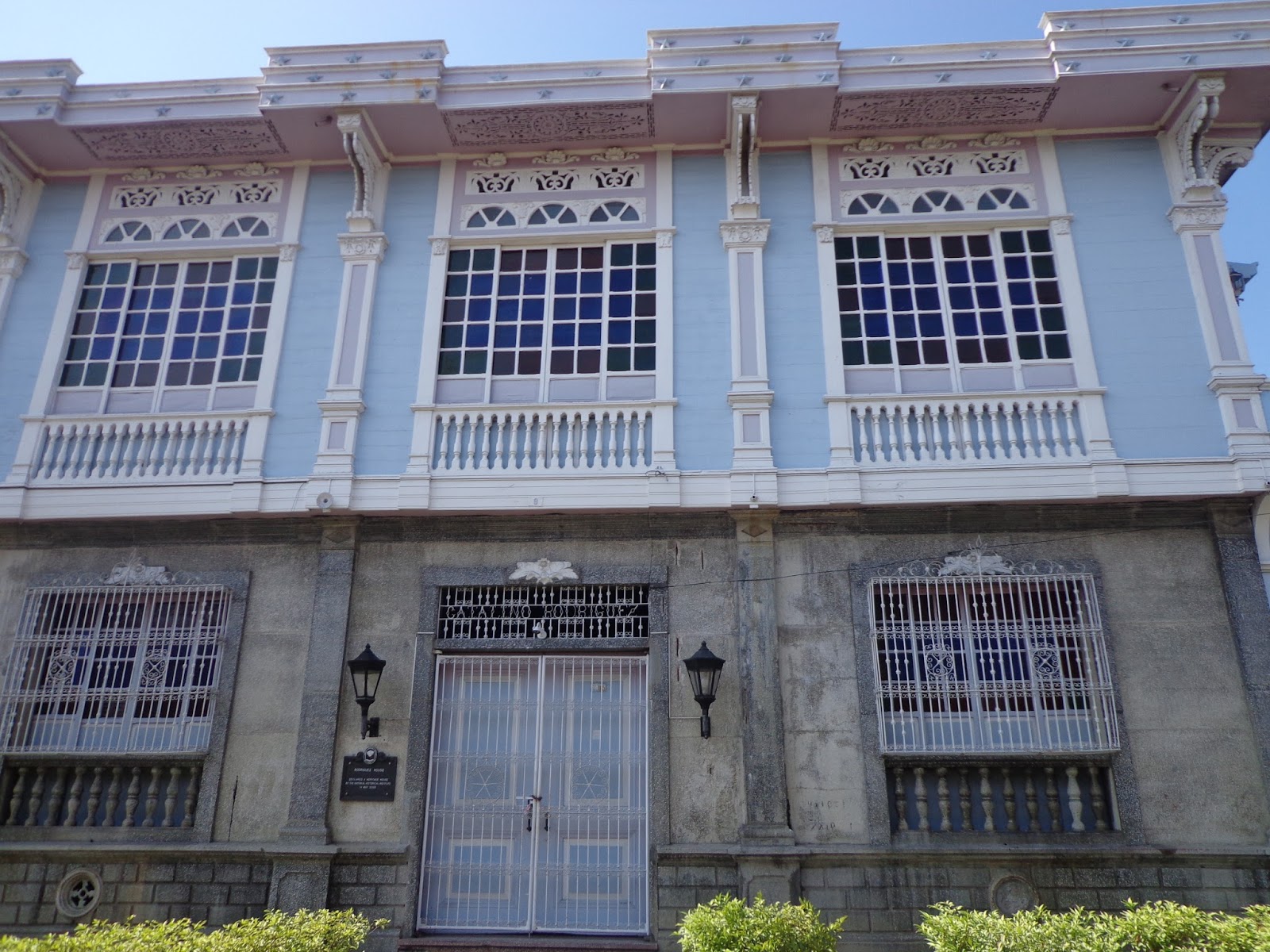 Explore Quezon: The Grand Old Houses of Sariaya - The Wandering Juan