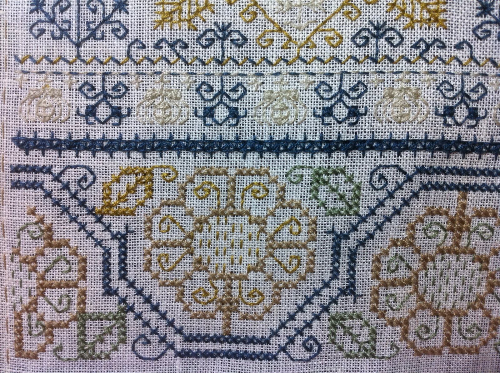 Loara Standish Sampler: 2011