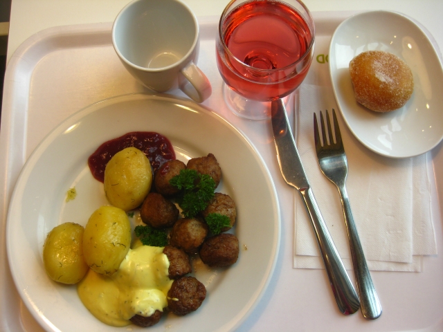 365 kuppia kahvia: Kolme kuppia kahvia