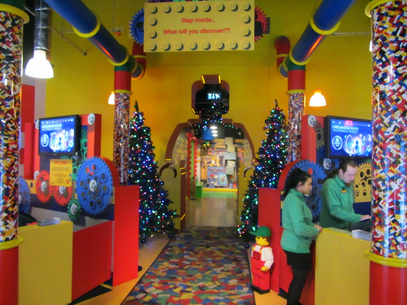 All About Bricks: LEGOLAND Discovery Centre Manchester: Meet the Master ...