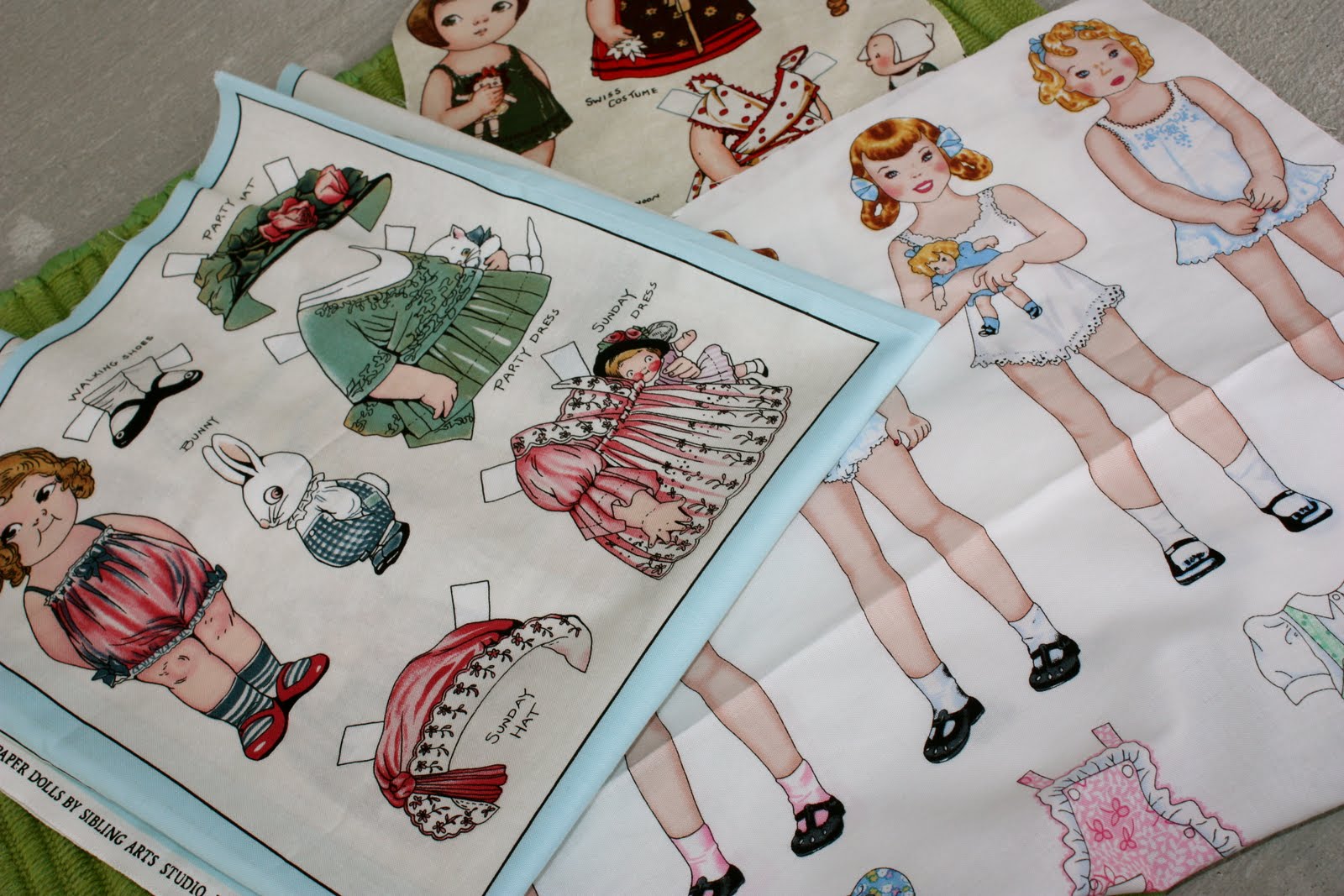 jujuB: Fabric Paper Dolls