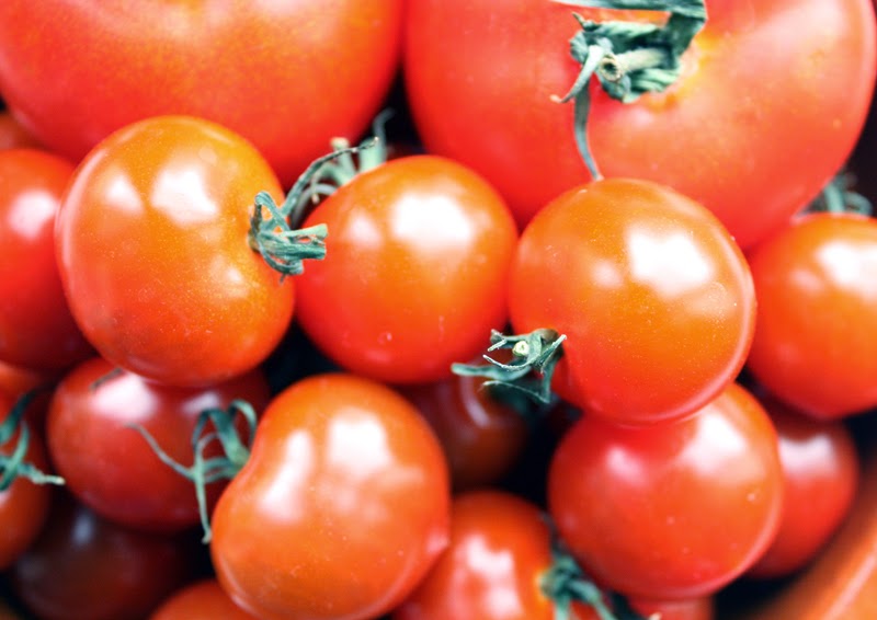 Røde bomber med ris-stuffing | Veganmisjonen