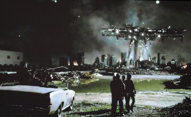 MUSINGS OF A SCI-FI FANATIC: Falling Skies S1 Ep1: Live And Learn