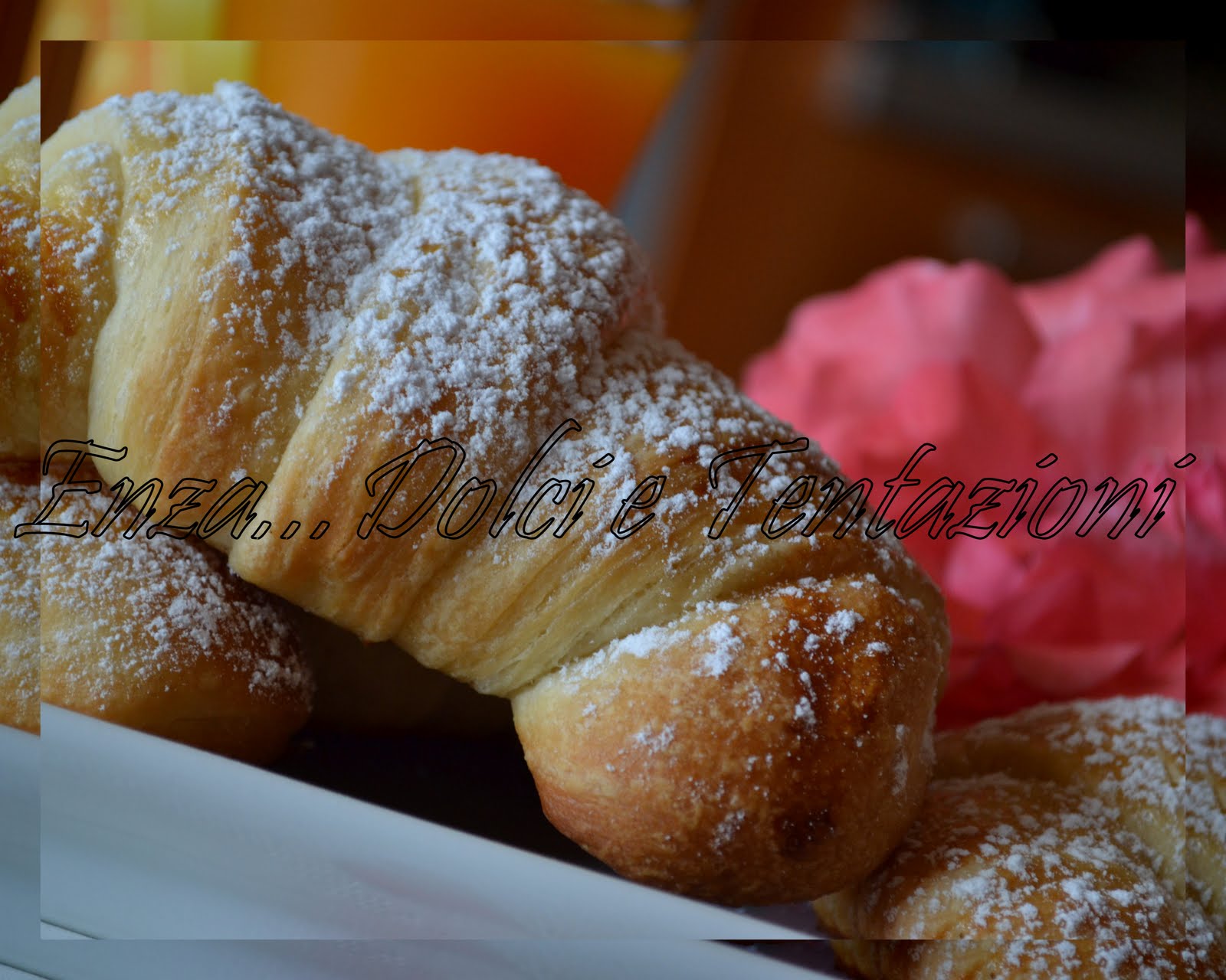 dolci-decorazionietentazioni: Cornetti Sfogliati... col barbatrucco! ;-)