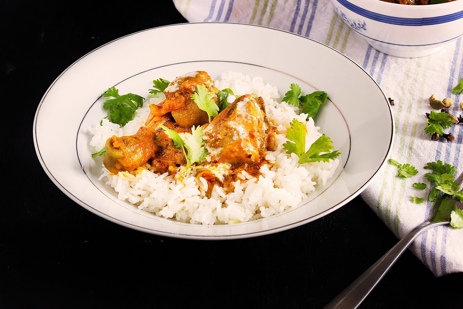 Doi Murgi / Dahi Chicken / Chicken in smooth Yogurt Sauce