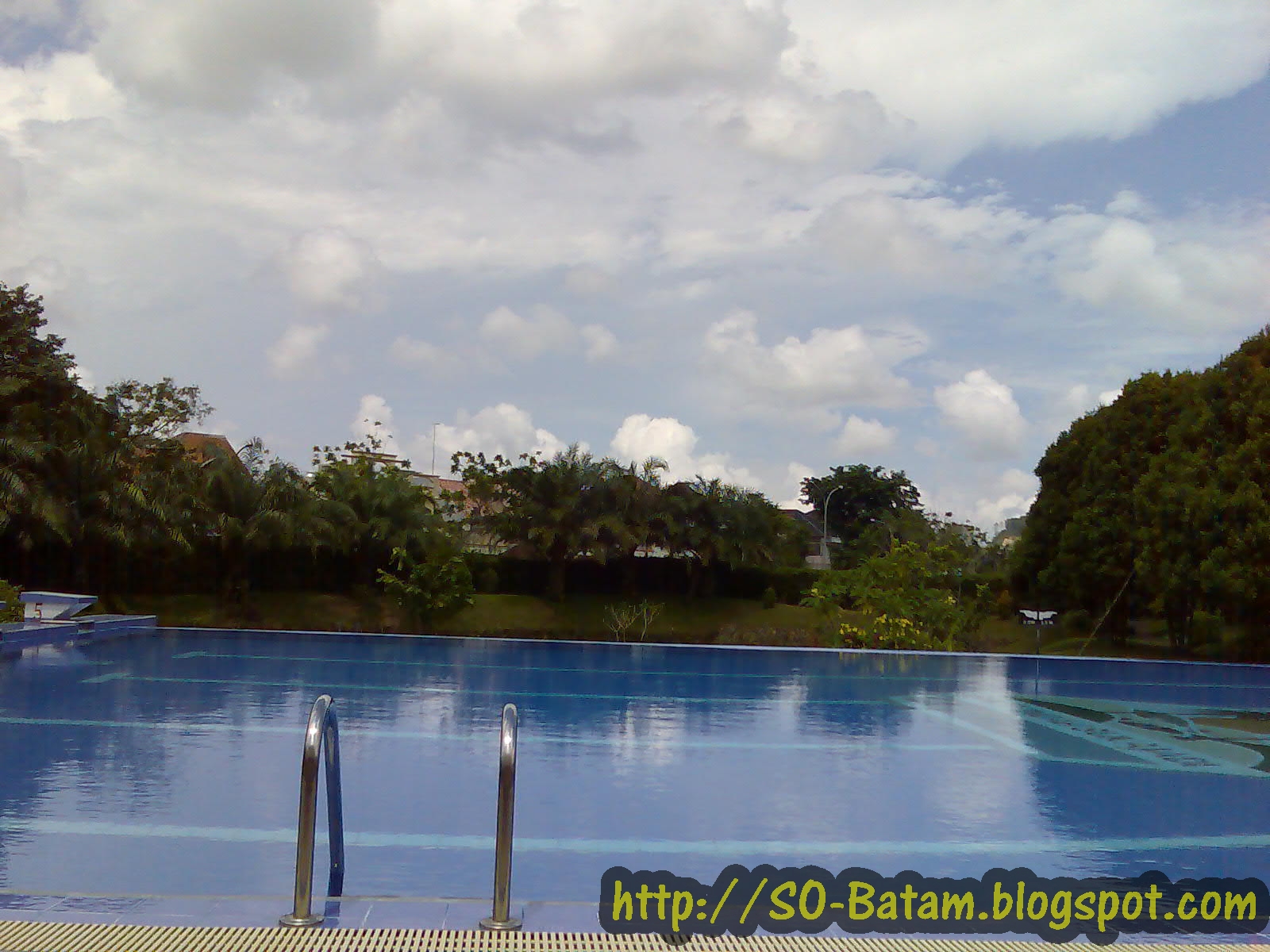Kolam Renang Sukajadi | Batam City