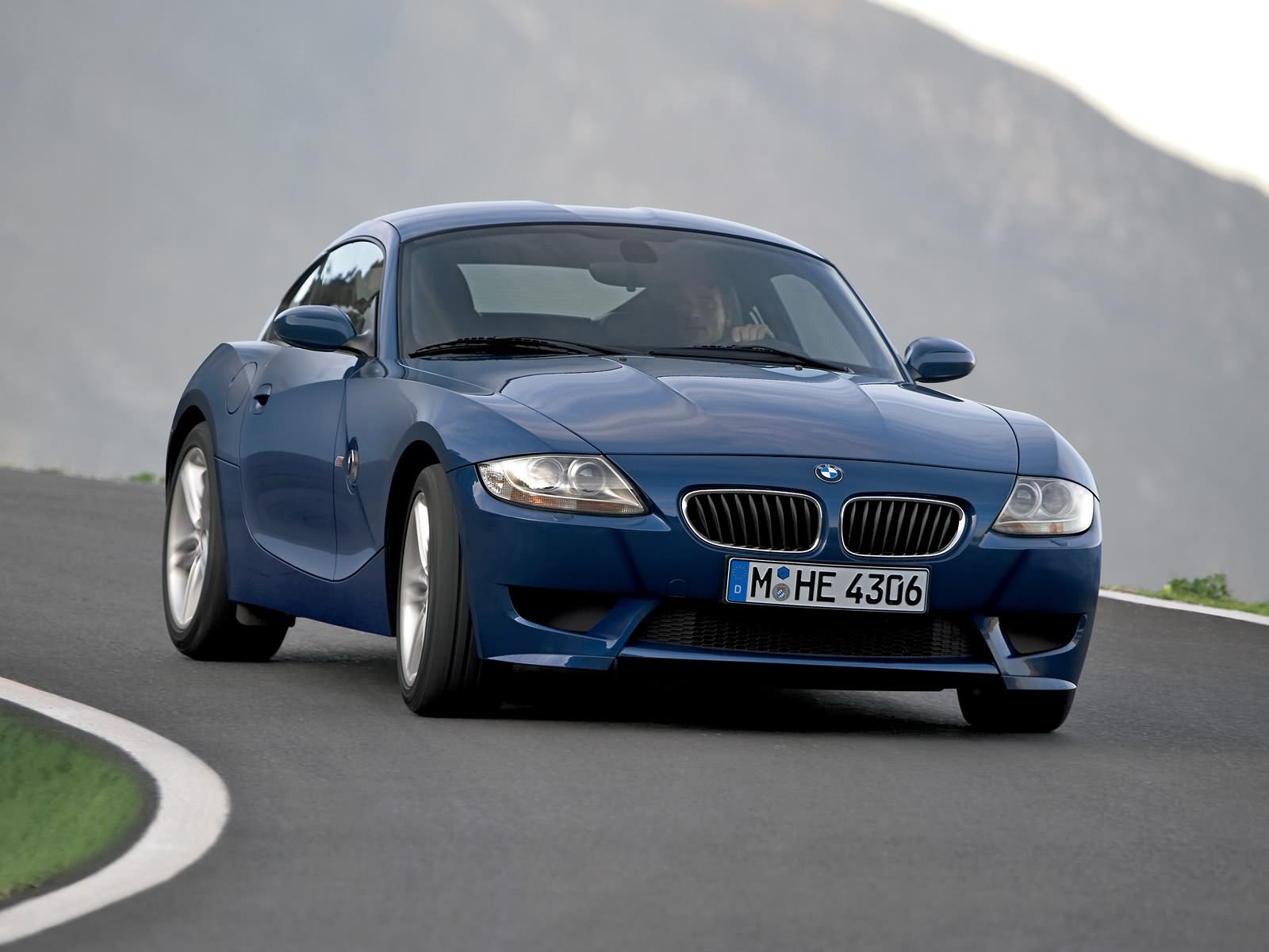 Cars Wallpapers And Pictures: Bmw Cars Photo Gallery