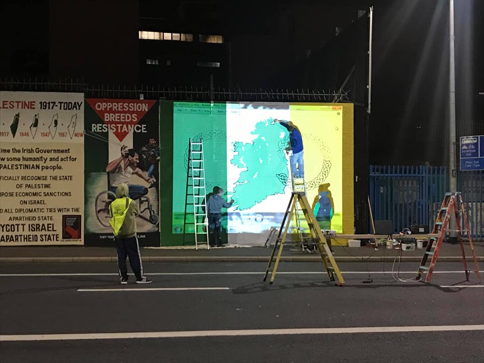 El norte de Irlanda: Nuevo mural de Saoradh/IRPWA en Belfast
