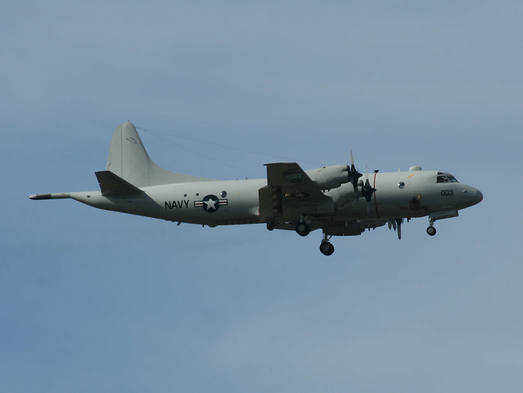 Perth Airport Spotter's Blog: US Navy P3 Orion 163003 departs to Japan