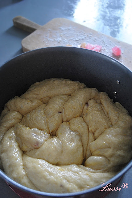 Lussi`s World of Artcraft: Традиционен козунак с локум / Traditional ...