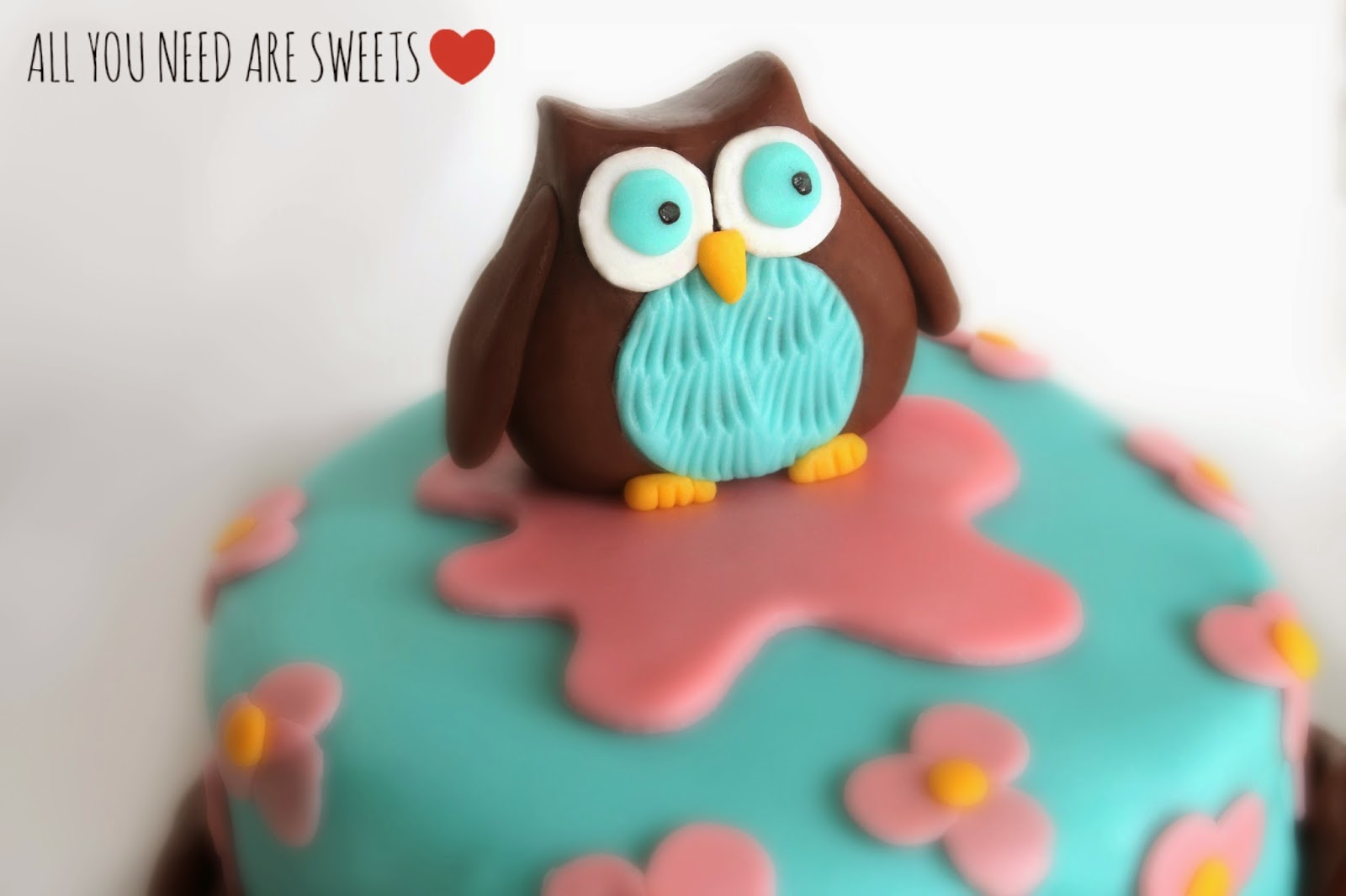 All you need are sweets: Pastel fondant búho
