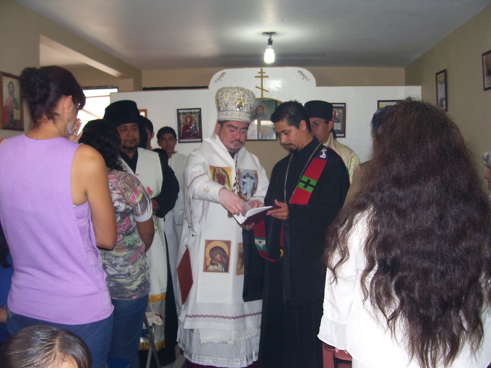 Monasterio Ortodoxo de san Basilio: Divina Liturgia Celebrada por su ...