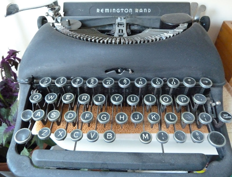 FOLIOS GRAPADOS Bitácora de Tomás Rivero: Ciclostil 80