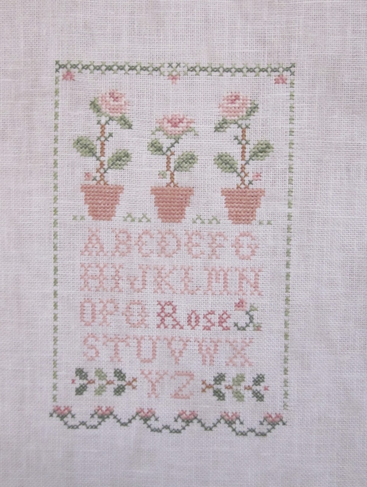 Toiles et fils: Rose Sampler