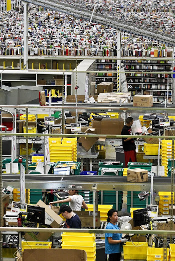 The Feral Irishman: What it looks like inside amazon warehouses WOW!