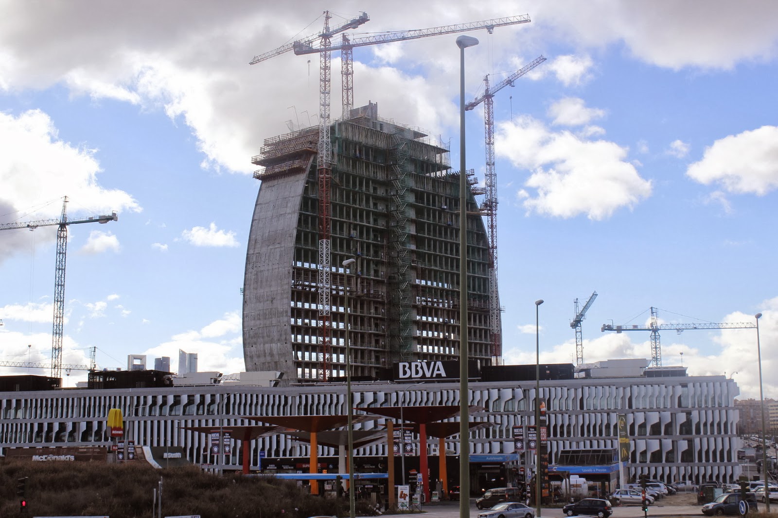 ARQUITECTURAS POR MADRID_Sede del BBVA en Sanchinarro