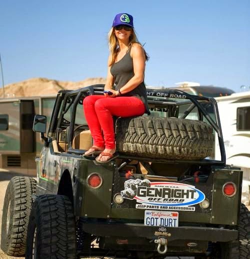 Wrangler HQ: Dirty Jeep girls are the best gals (21 Photos)