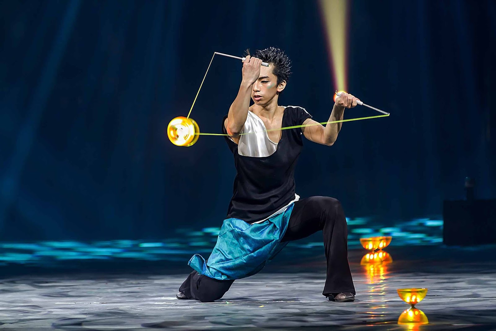 circus: Akira FUKAGAWA (photos de Jean-Pierre Jerva)