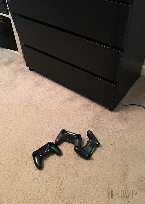 She's Crafty: Video Game Controller holder