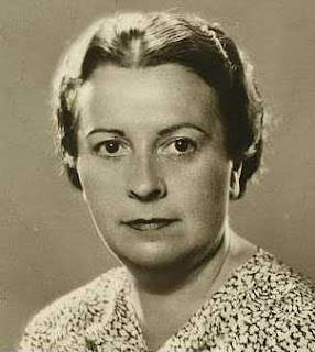 El blog de Juan Carlos: Elena Fortún: "Celia en la revolución"