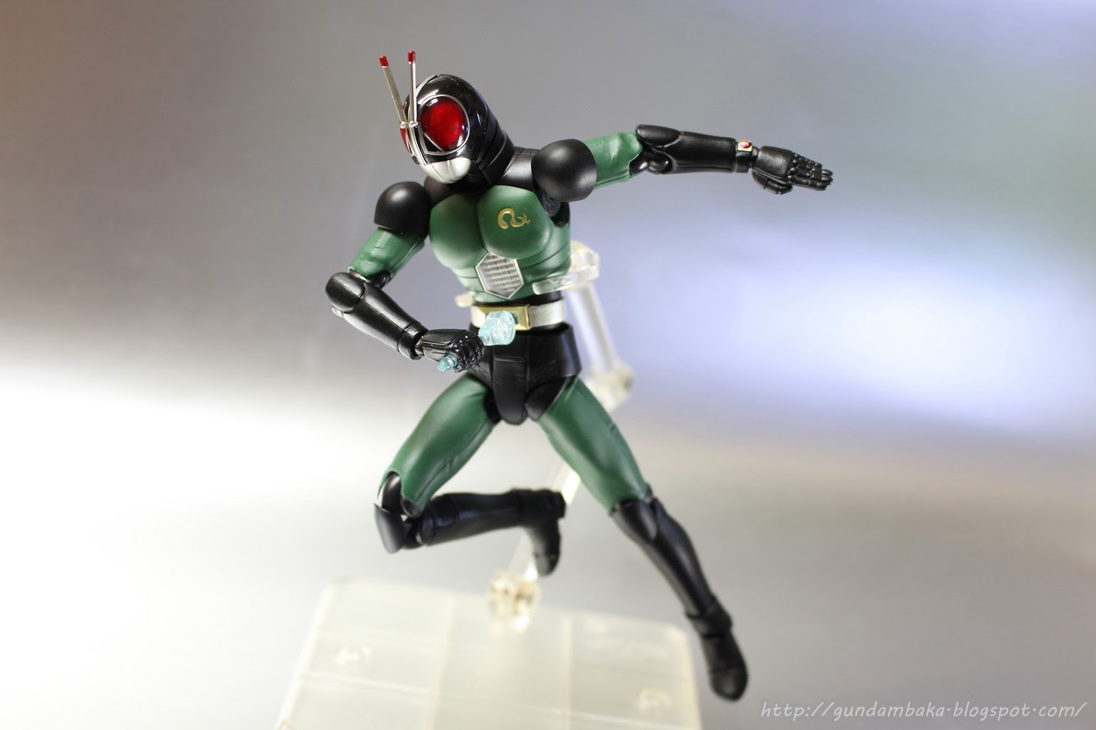 Gundam Baka Blog: [S.H.Figuarts] SHF - 仮面ライダー BLACK RX リニューアル版 (Masked ...