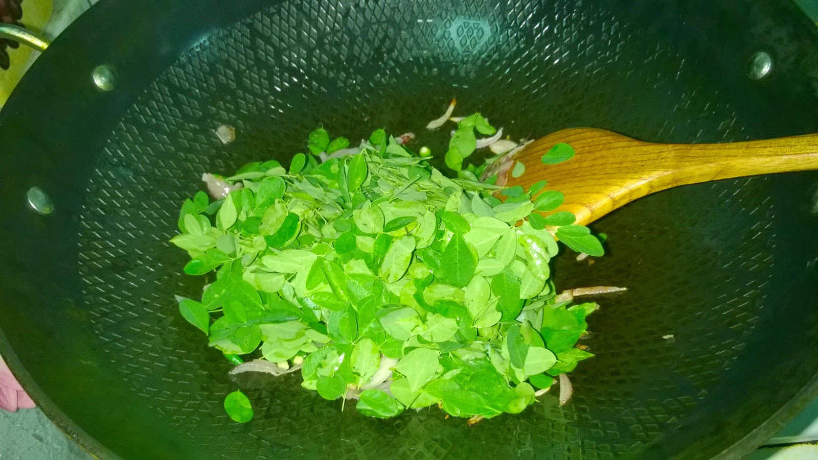 Simply Cooking and Health: Moringa Fried Rice