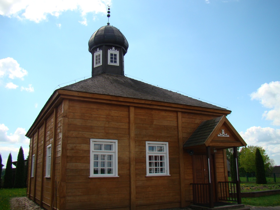 Join Hands And Hug Europe: The World Day of Muslim Culture / Poland