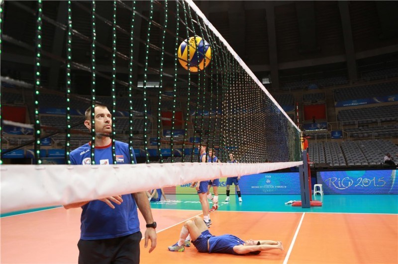 PERLENGKAPAN DAN PERMIANAN BOLA VOLLy