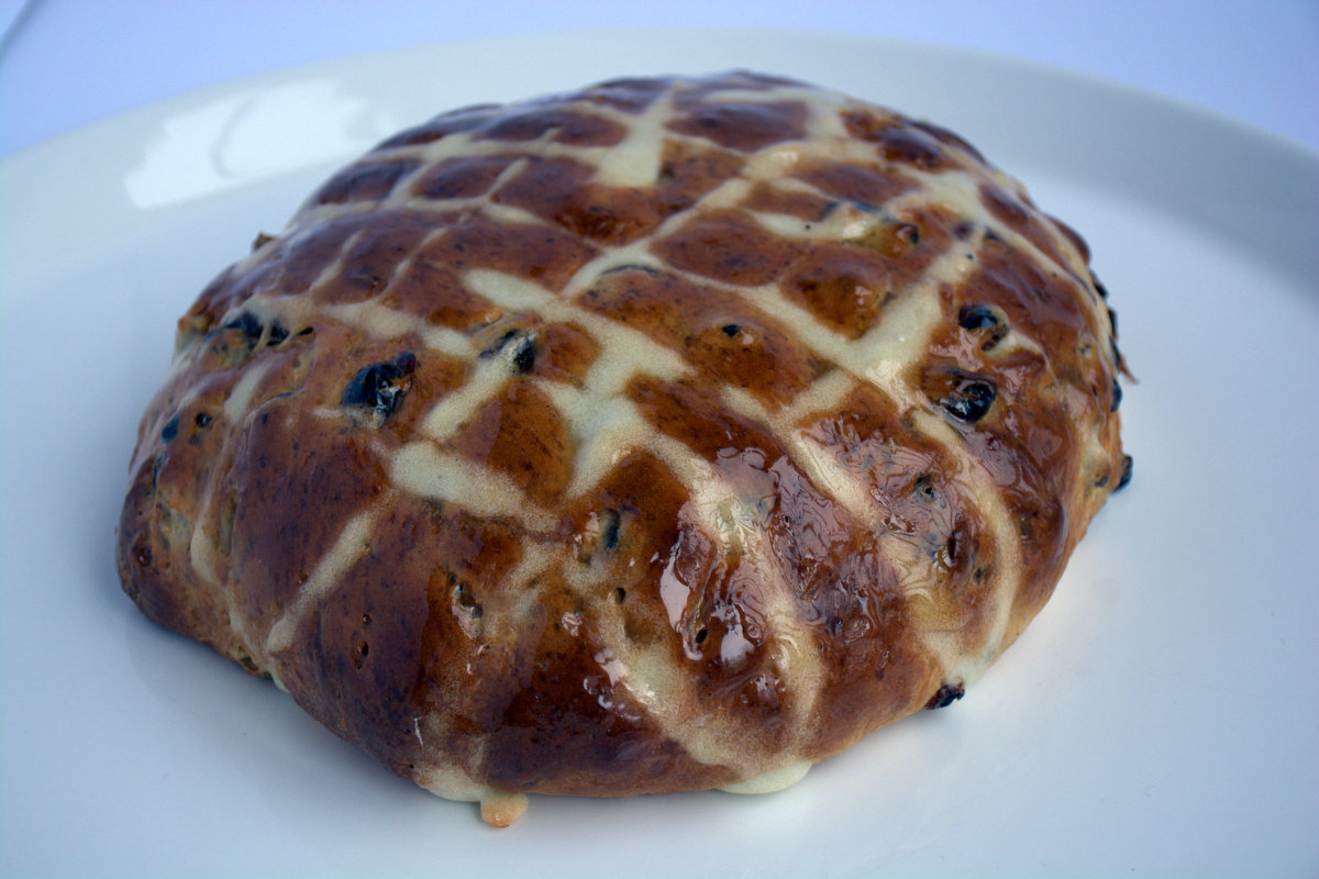 BRANDIED HOT CROSS BUN LOAF - Life Without Lemons