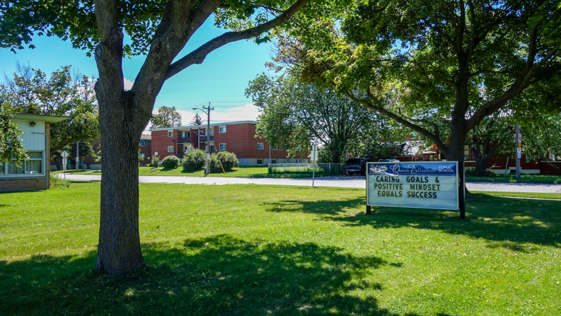 Queen Elizabeth Public School