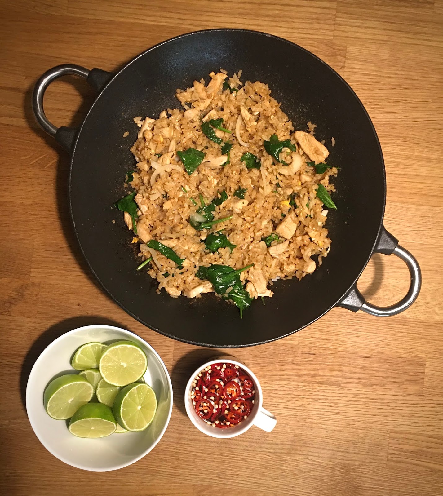 Pastanjauhantaa: Thaimaalainen paistettu riisi