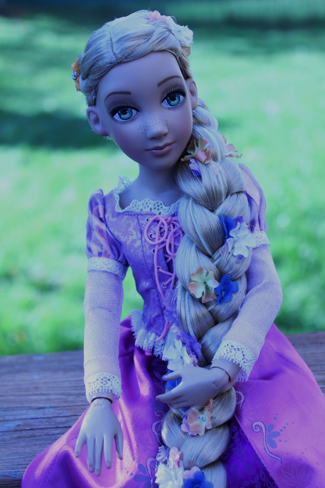 Now's When My Life Begins: Tonner Disney Showcase "TANGLED" doll review