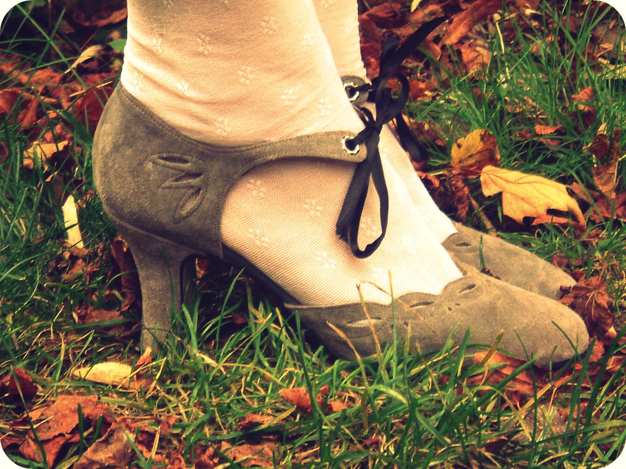 Vintage Vixen: Vix's Clothes Roadshow