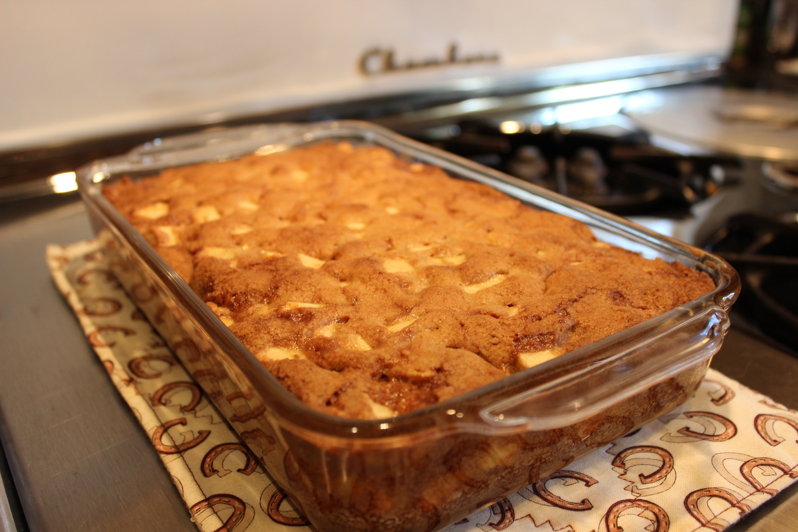 The Nostalgic Cook: Nobby Apple Cake