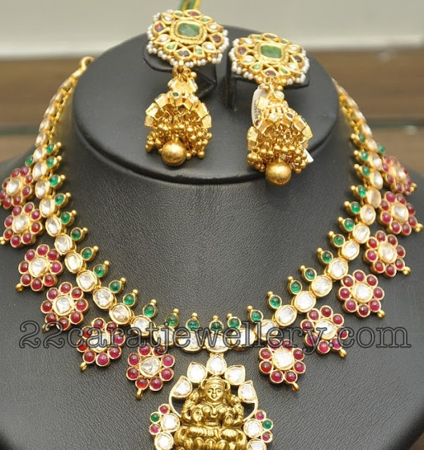 Traditional Gold Necklace - Jewellery Designs