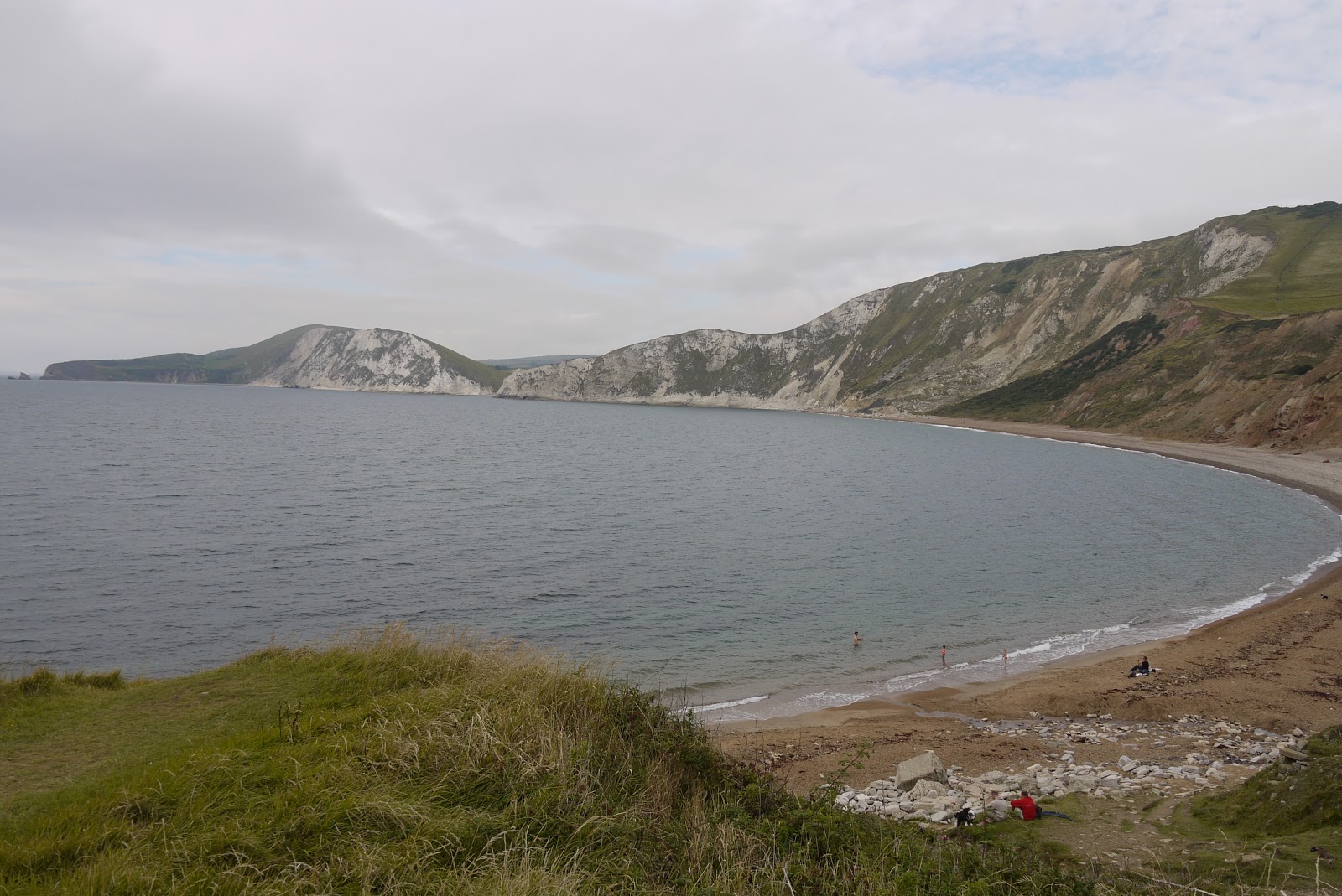 Walking in the country: Kimmeridge to Worbarrow Bay and Flower's Barrow ...