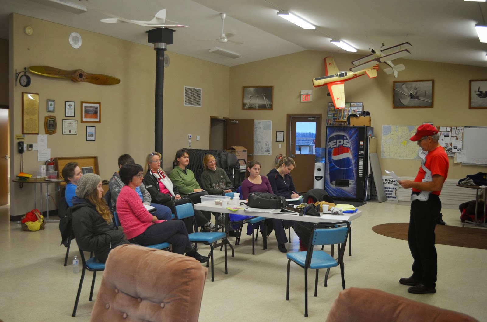 RAA Club Plane with 99s Cessna 150 C-FLUG at Lyncrest Airport, Winnipeg ...