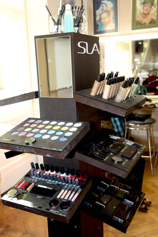 Beauty & Style blog by Laura Valuta: Testing "SLA" cosmetics make up