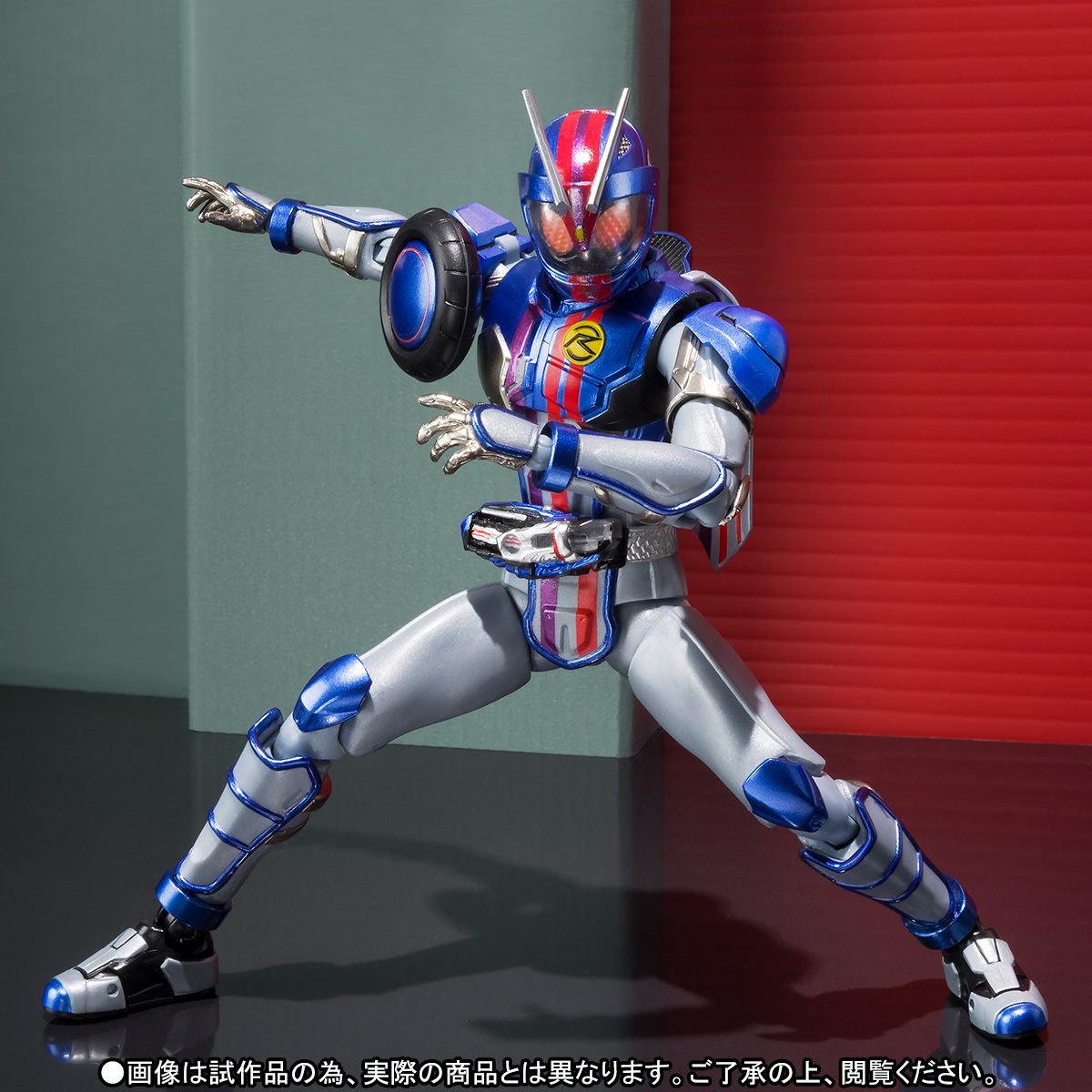 S.H. FiguArts Kamen Rider Mach Chaser Official Images - JEFusion