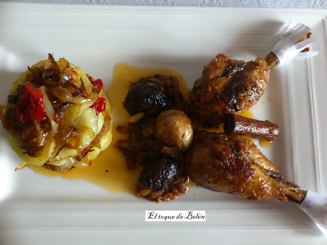 POLLO CONFITADO CON CIRUELAS Y PIÑONES | El toque de Belén