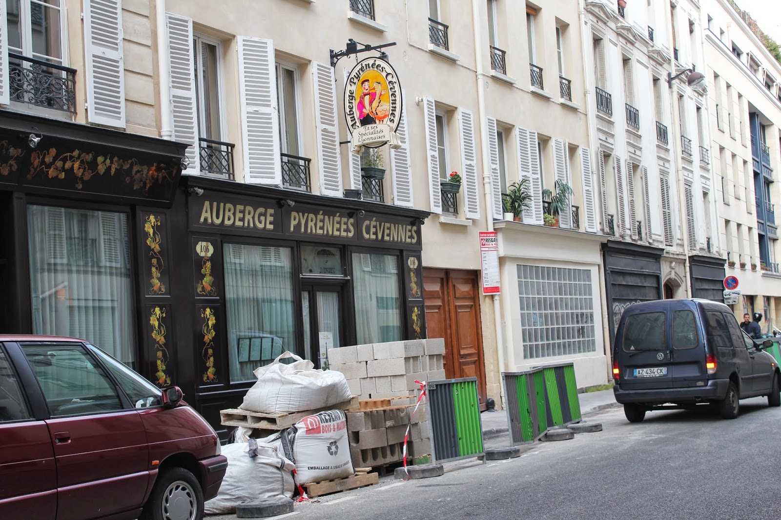 Delicious Dishings: Paris Eats: Auberge Pyrénées Cévennes