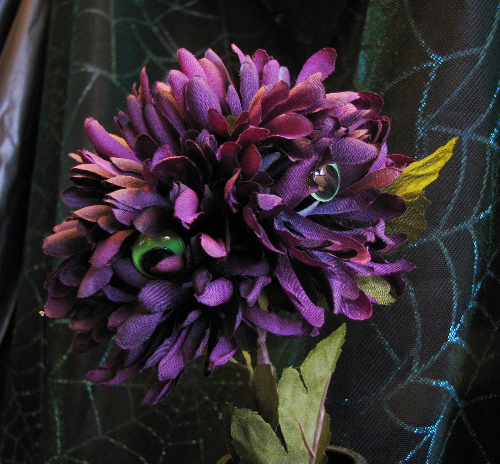 POTIONSMITH: Monster Flowers and Recycled Vases