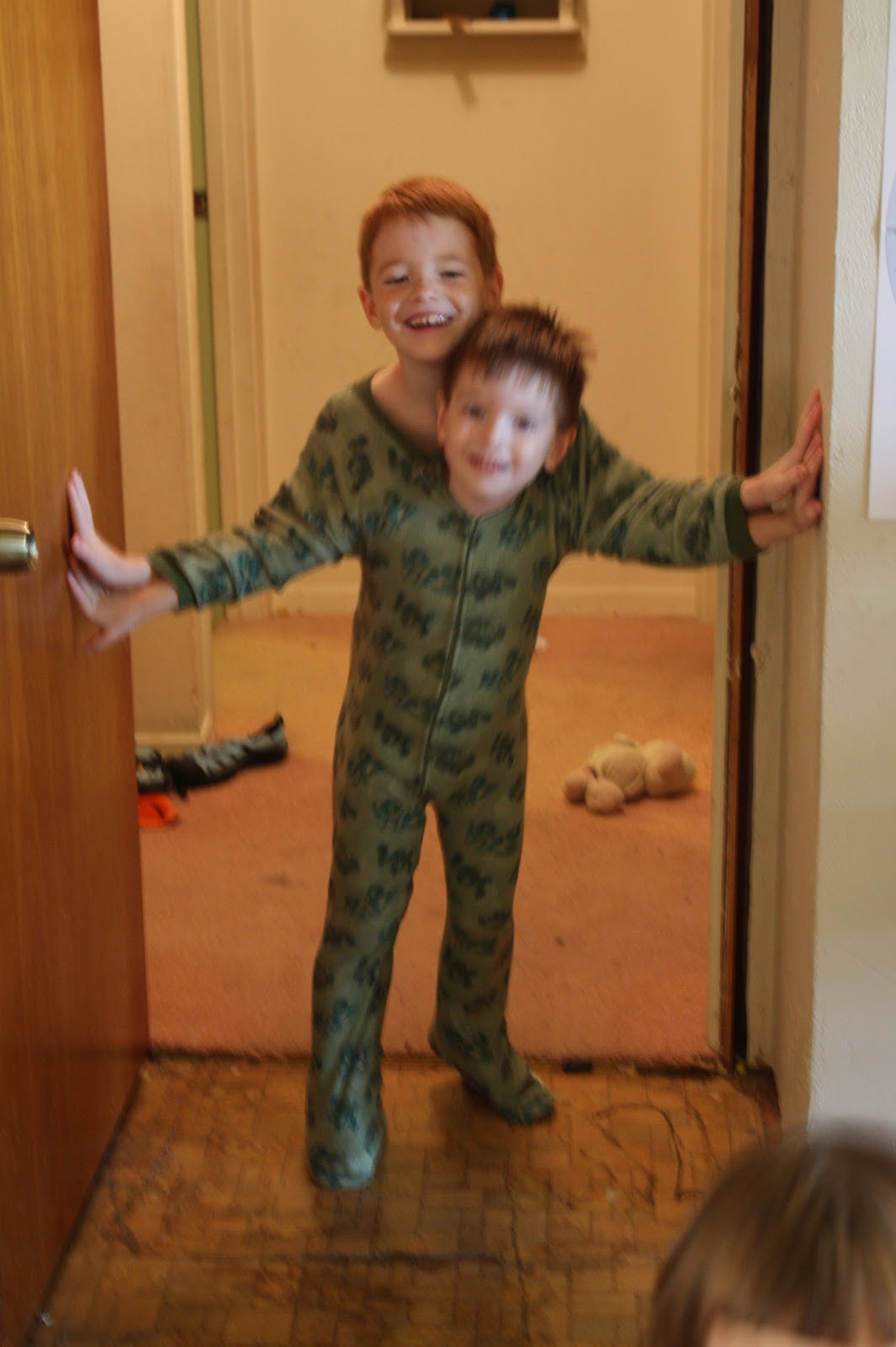 DyessFamChronicles: Two-Headed Alien Monster