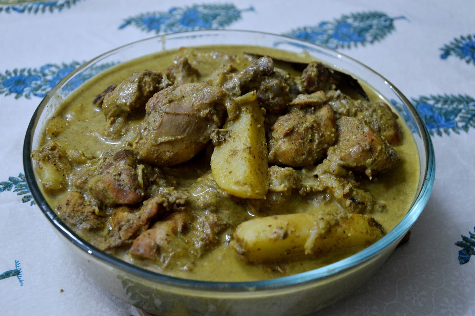 euphoRHEA: Chicken in Bahraini spices