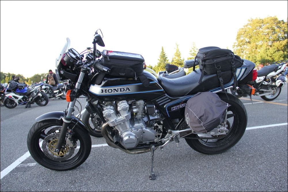 ROAD RIDER: HONDA CB750F Custom Bike