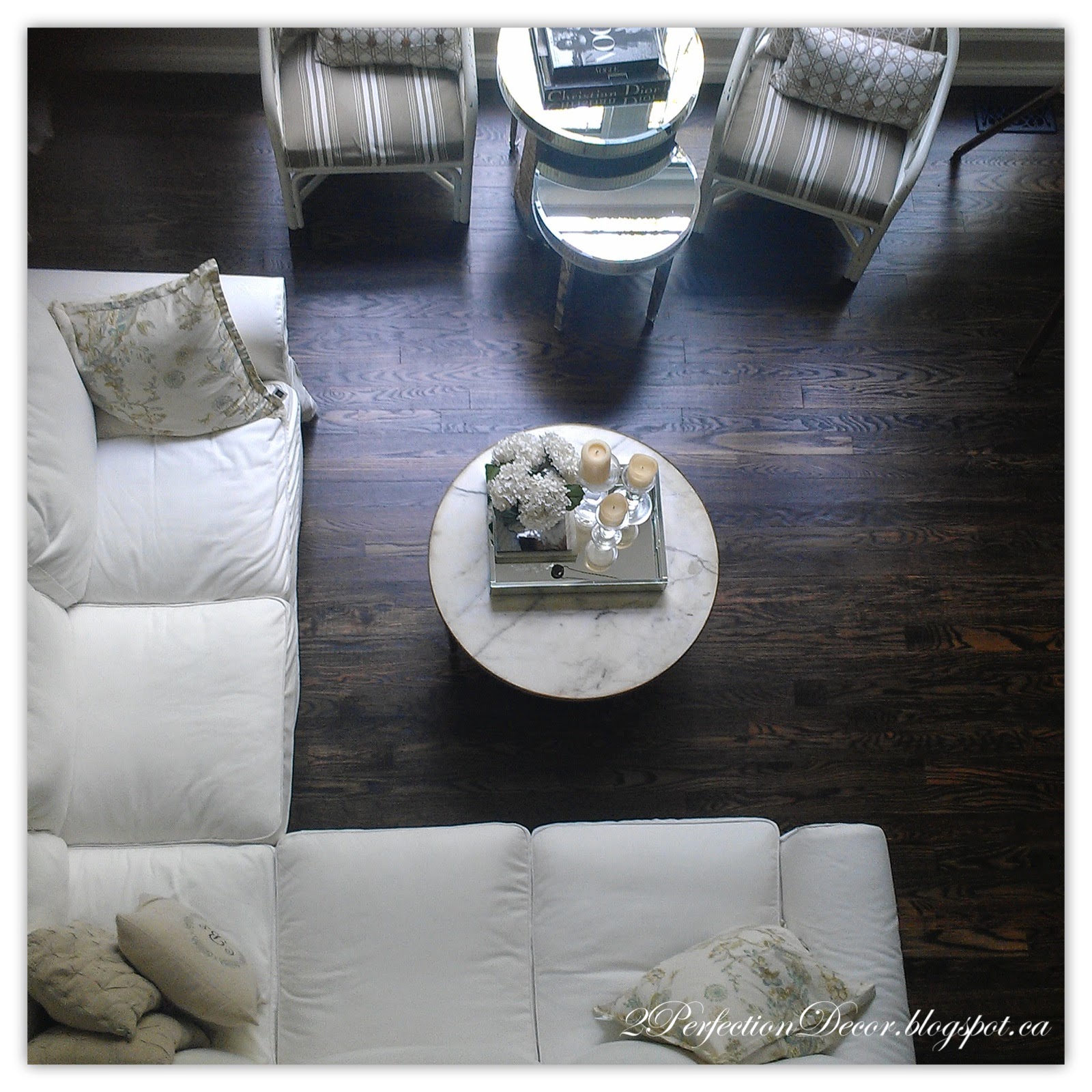 2Perfection Decor: Hazelnut Oak floors Re-Finished to Dark Java